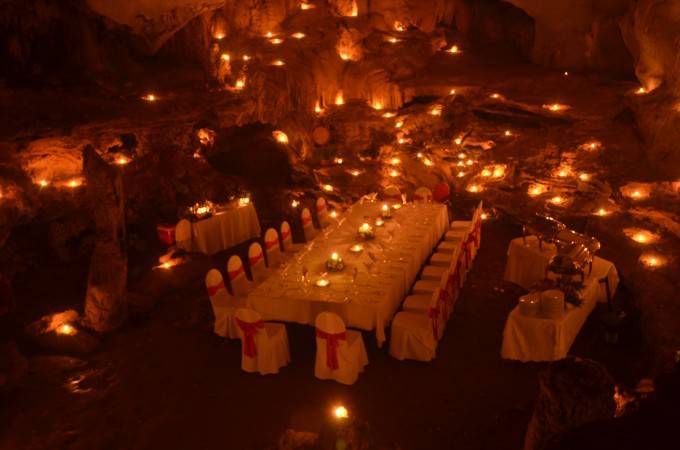 WARM PARTIES IN CAVES WITH V’SPIRIT CRUISES - V'Spirit Cruises